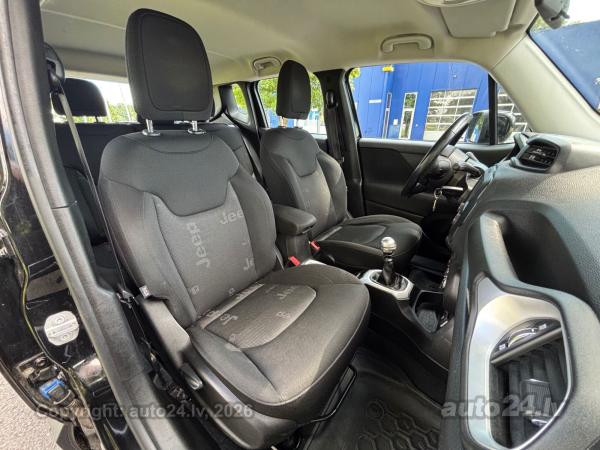 Black Jeep Renegade 2015 in Paide, with an engine capacity of 1.40 L and mileage of 128 thousand km for 7390 €, photo 10 on AUTOMOTO.COM.LV