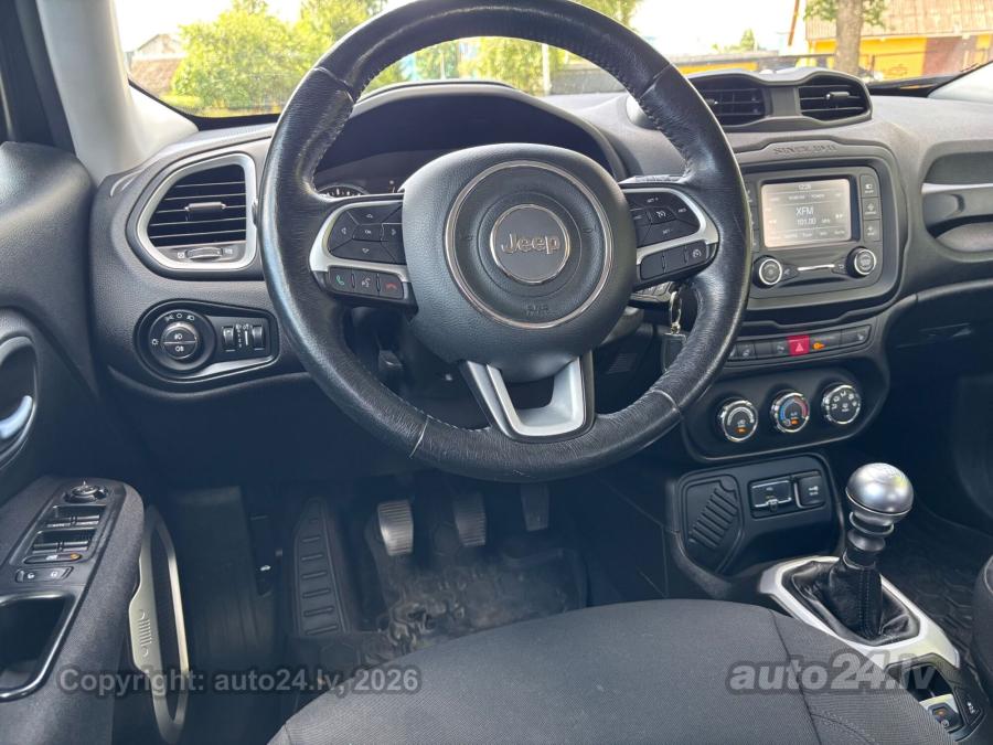 Black Jeep Renegade 2015 in Paide, with an engine capacity of 1.40 L and mileage of 128 thousand km for 7390 €, photo 12 on AUTOMOTO.COM.LV
