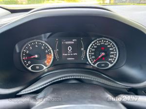 Black Jeep Renegade 2015 in Paide, with an engine capacity of 1.40 L and mileage of 128 thousand km for 7390 €, photo 16 on AUTOMOTO.COM.LV