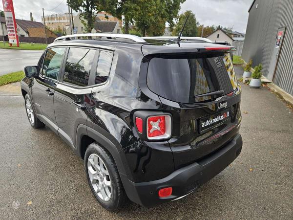 Black Jeep Renegade 2016 in Siauliai, with an engine capacity of 1.60 L and mileage of 252 thousand km for 7450 €, photo 5 on AUTOMOTO.COM.LV