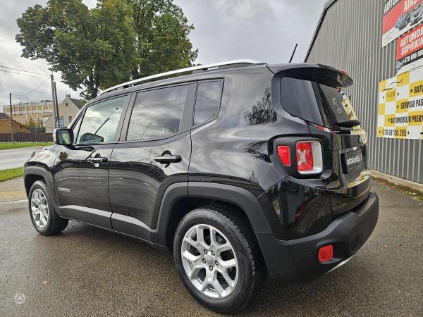 Black Jeep Renegade 2016 in Siauliai, with an engine capacity of 1.60 L and mileage of 252 thousand km for 7450 €, photo 6 on AUTOMOTO.COM.LV