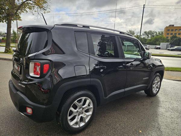 Black Jeep Renegade 2016 in Siauliai, with an engine capacity of 1.60 L and mileage of 252 thousand km for 7450 €, photo 9 on AUTOMOTO.COM.LV