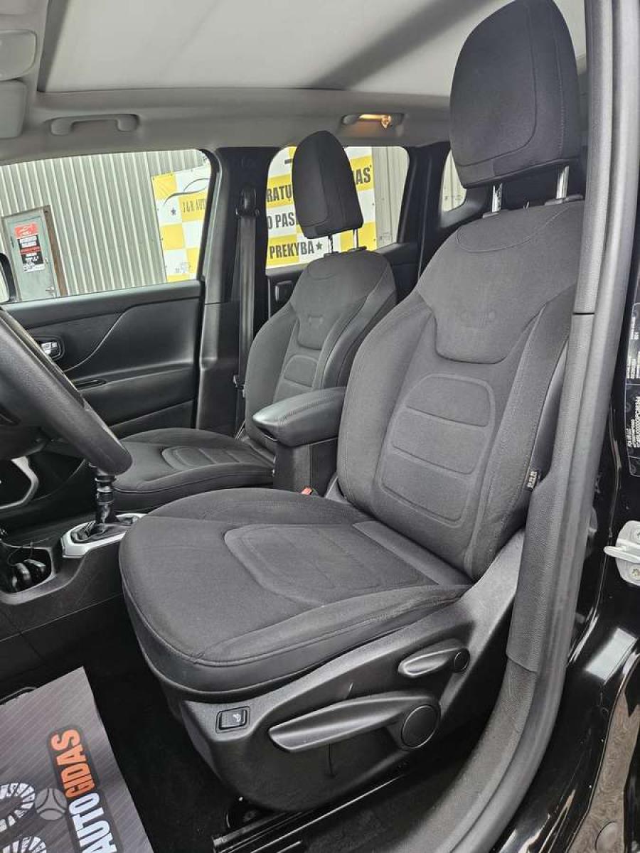 Black Jeep Renegade 2016 in Siauliai, with an engine capacity of 1.60 L and mileage of 252 thousand km for 7450 €, photo 18 on AUTOMOTO.COM.LV