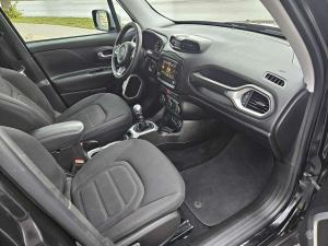 Black Jeep Renegade 2016 in Siauliai, with an engine capacity of 1.60 L and mileage of 252 thousand km for 7450 €, photo 19 on AUTOMOTO.COM.LV