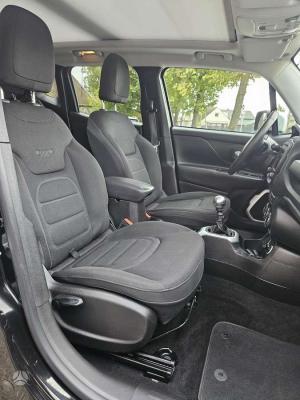Black Jeep Renegade 2016 in Siauliai, with an engine capacity of 1.60 L and mileage of 252 thousand km for 7450 €, photo 20 on AUTOMOTO.COM.LV