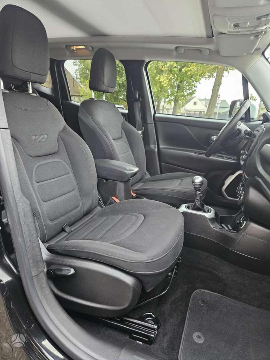 Black Jeep Renegade 2016 in Siauliai, with an engine capacity of 1.60 L and mileage of 252 thousand km for 7450 €, photo 20 on AUTOMOTO.COM.LV