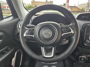Black Jeep Renegade 2016 in Siauliai, with an engine capacity of 1.60 L and mileage of 252 thousand km for 7450 €, photo 24 on AUTOMOTO.COM.LV