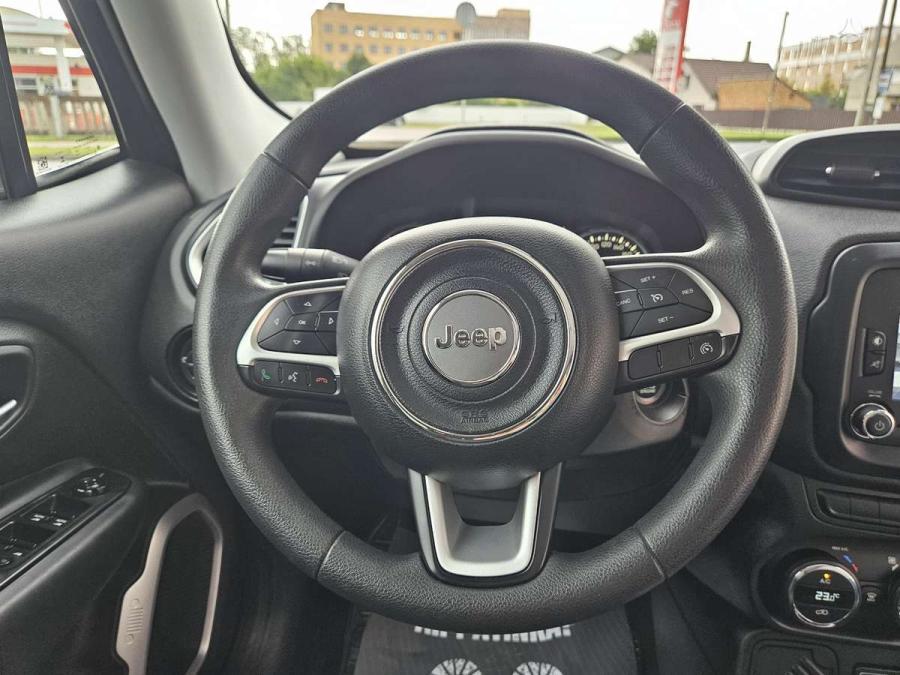 Black Jeep Renegade 2016 in Siauliai, with an engine capacity of 1.60 L and mileage of 252 thousand km for 7450 €, photo 24 on AUTOMOTO.COM.LV