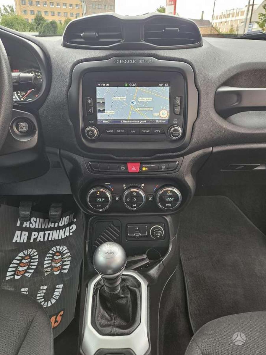 Black Jeep Renegade 2016 in Siauliai, with an engine capacity of 1.60 L and mileage of 252 thousand km for 7450 €, photo 25 on AUTOMOTO.COM.LV