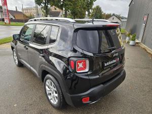 Black Jeep Renegade 2016 in Siauliai, with an engine capacity of 1.60 L and mileage of 252 thousand km for 7450 €, photo 5 on AUTOMOTO.COM.LV
