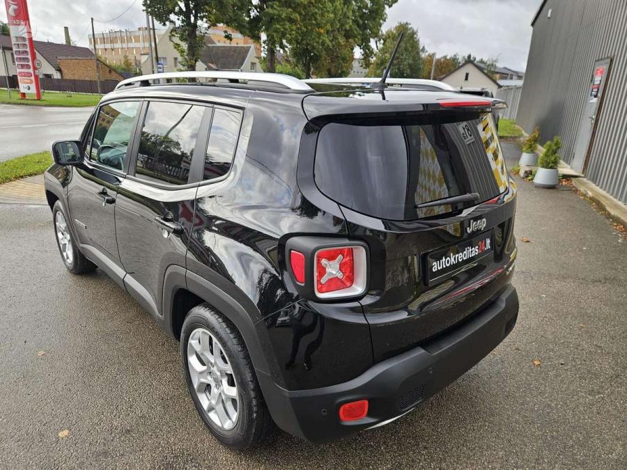 Black Jeep Renegade 2016 in Siauliai, with an engine capacity of 1.60 L and mileage of 252 thousand km for 7450 €, photo 5 on AUTOMOTO.COM.LV