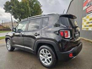 Black Jeep Renegade 2016 in Siauliai, with an engine capacity of 1.60 L and mileage of 252 thousand km for 7450 €, photo 6 on AUTOMOTO.COM.LV