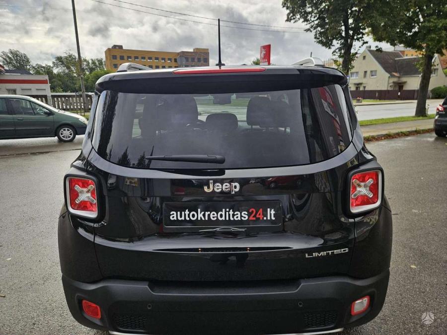 Black Jeep Renegade 2016 in Siauliai, with an engine capacity of 1.60 L and mileage of 252 thousand km for 7450 €, photo 11 on AUTOMOTO.COM.LV