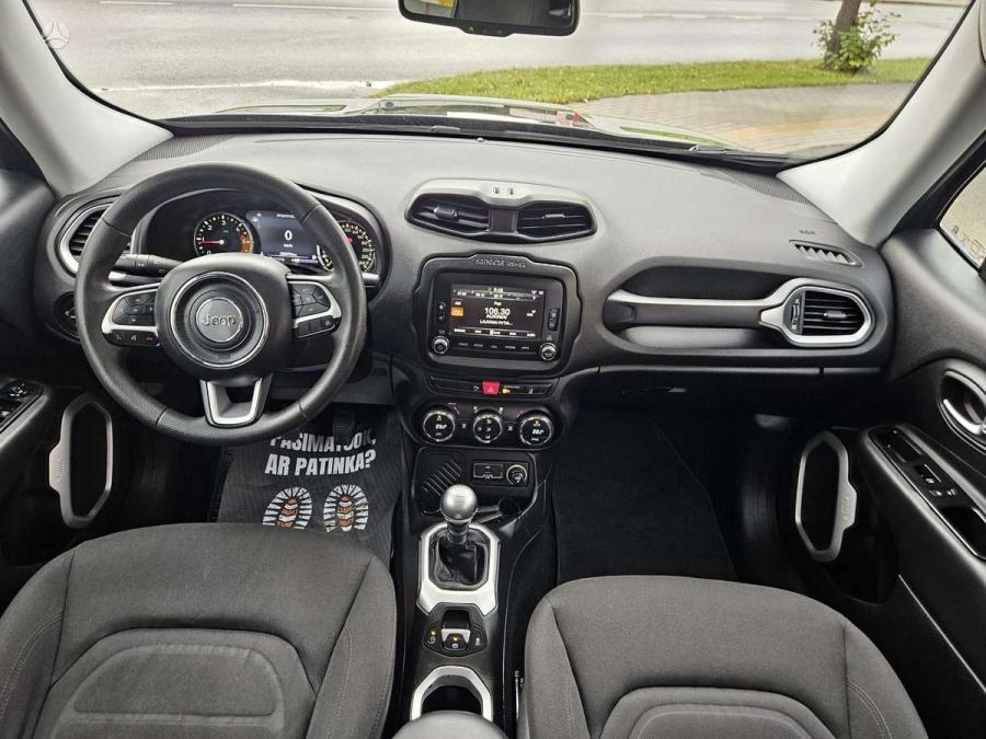Black Jeep Renegade 2016 in Siauliai, with an engine capacity of 1.60 L and mileage of 252 thousand km for 7450 €, photo 15 on AUTOMOTO.COM.LV
