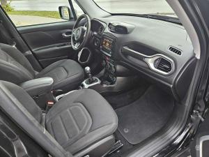 Black Jeep Renegade 2016 in Siauliai, with an engine capacity of 1.60 L and mileage of 252 thousand km for 7450 €, photo 16 on AUTOMOTO.COM.LV