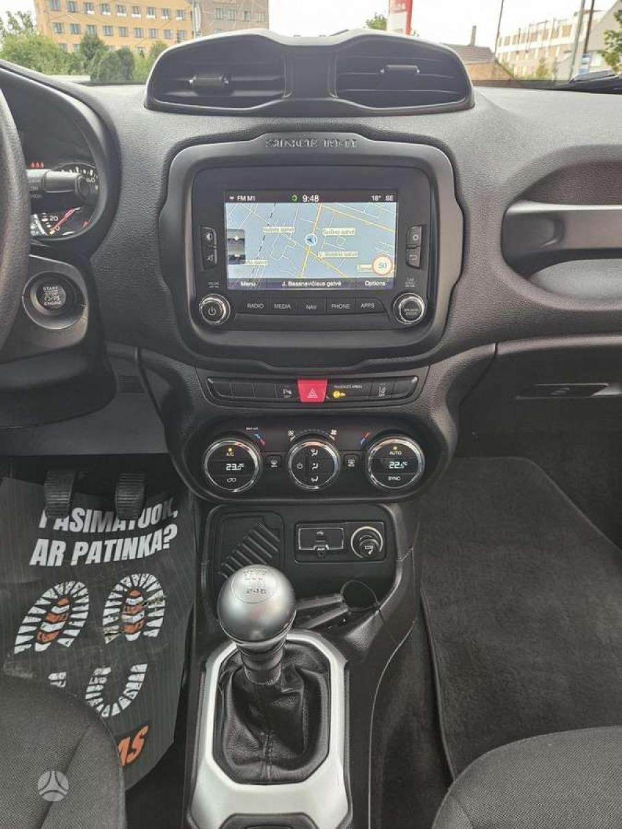 Black Jeep Renegade 2016 in Siauliai, with an engine capacity of 1.60 L and mileage of 252 thousand km for 7450 €, photo 23 on AUTOMOTO.COM.LV