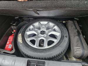 Melns Jeep Renegade 2016 Šauļi, ar dzinēja tilpumu 1.60 L un nobraukumu 252 tūkst. km par 7450 €, foto 14 vietnē AUTOMOTO.COM.LV