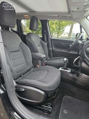 Melns Jeep Renegade 2016 Šauļi, ar dzinēja tilpumu 1.60 L un nobraukumu 252 tūkst. km par 7450 €, foto 18 vietnē AUTOMOTO.COM.LV