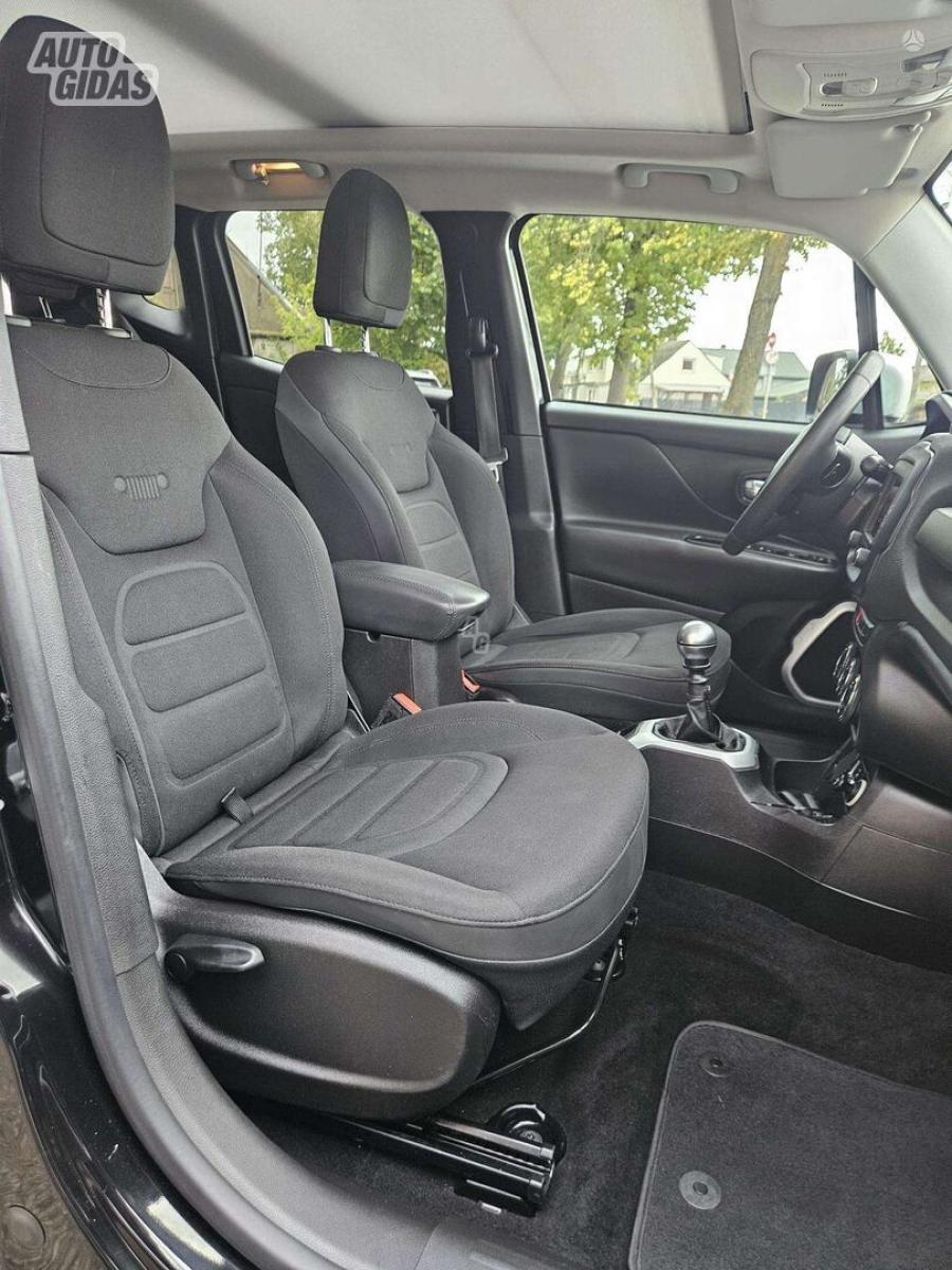 Melns Jeep Renegade 2016 Šauļi, ar dzinēja tilpumu 1.60 L un nobraukumu 252 tūkst. km par 7450 €, foto 18 vietnē AUTOMOTO.COM.LV