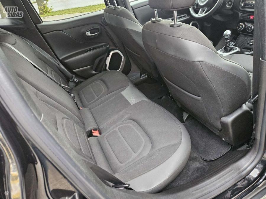 Melns Jeep Renegade 2016 Šauļi, ar dzinēja tilpumu 1.60 L un nobraukumu 252 tūkst. km par 7450 €, foto 19 vietnē AUTOMOTO.COM.LV