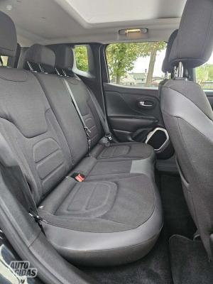 Melns Jeep Renegade 2016 Šauļi, ar dzinēja tilpumu 1.60 L un nobraukumu 252 tūkst. km par 7450 €, foto 20 vietnē AUTOMOTO.COM.LV