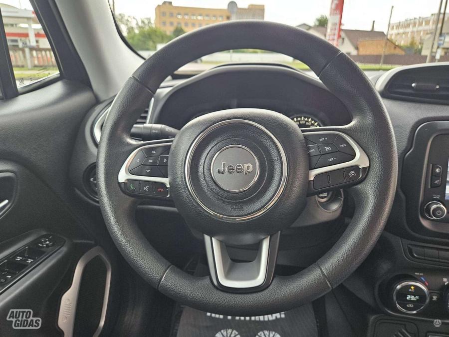 Melns Jeep Renegade 2016 Šauļi, ar dzinēja tilpumu 1.60 L un nobraukumu 252 tūkst. km par 7450 €, foto 22 vietnē AUTOMOTO.COM.LV