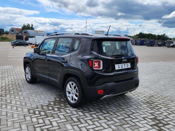 Black Jeep Renegade 2017 in Taurage, with an engine capacity of 1.60 L and mileage of 226 thousand km for 6100 €, photo 8 on AUTOMOTO.COM.LV