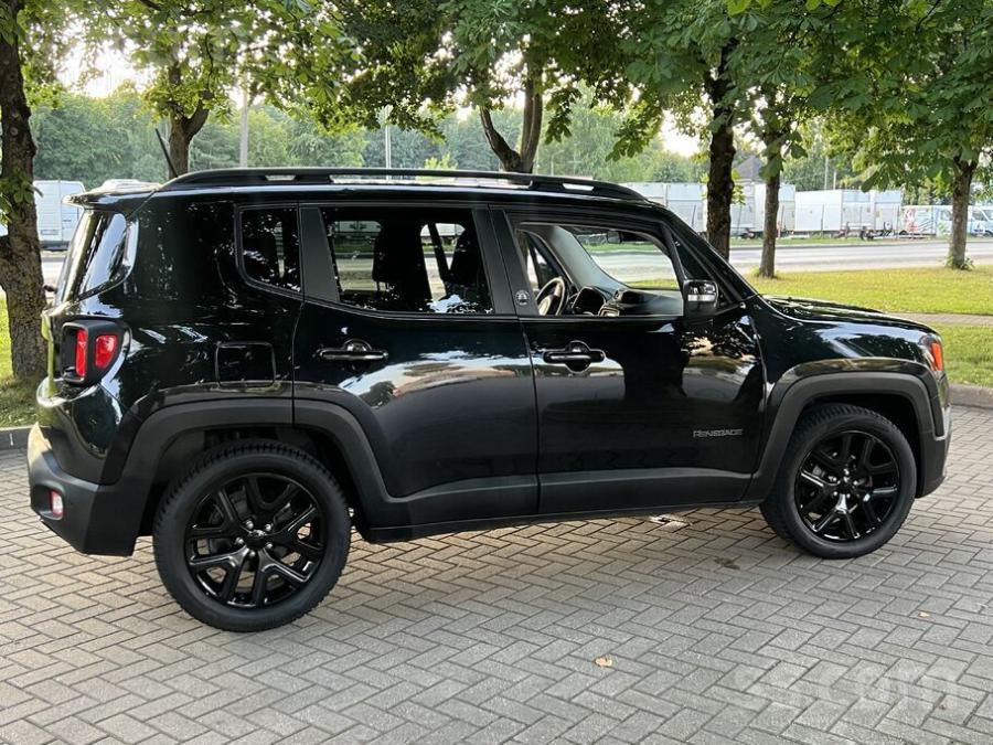 Black Jeep Renegade 2017 in Riga, with an engine capacity of 1.60 L and mileage of 0 thousand km for 8800 €, photo 6 on AUTOMOTO.COM.LV