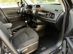 Black Jeep Renegade 2017 in Riga, with an engine capacity of 1.60 L and mileage of 0 thousand km for 8800 €, photo 10 on AUTOMOTO.COM.LV