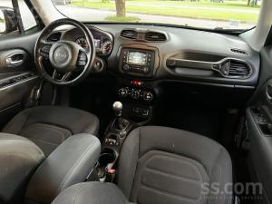 Black Jeep Renegade 2017 in Riga, with an engine capacity of 1.60 L and mileage of 0 thousand km for 8800 €, photo 11 on AUTOMOTO.COM.LV