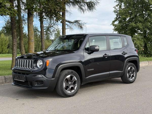 Black Jeep Renegade 2017 in Panevezys, with an engine capacity of 1.60 L and mileage of 220 thousand km for 6500 €, photo 1 on AUTOMOTO.COM.LV