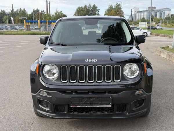 Black Jeep Renegade 2017 in Panevezys, with an engine capacity of 1.60 L and mileage of 220 thousand km for 6500 €, photo 5 on AUTOMOTO.COM.LV