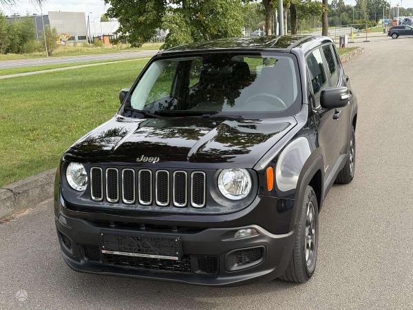 Black Jeep Renegade 2017 in Panevezys, with an engine capacity of 1.60 L and mileage of 220 thousand km for 6500 €, photo 10 on AUTOMOTO.COM.LV
