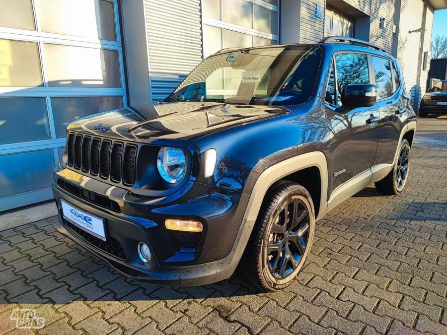 Black Jeep Renegade 2021 in Kaunas, with an engine capacity of 1.30 L and mileage of 78 thousand km for 23783 €, photo 1 on AUTOMOTO.COM.LV