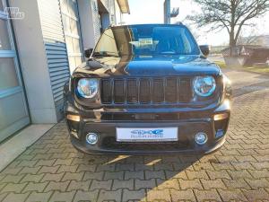 Black Jeep Renegade 2021 in Kaunas, with an engine capacity of 1.30 L and mileage of 78 thousand km for 23783 €, photo 2 on AUTOMOTO.COM.LV