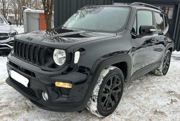 Melns Jeep Renegade 2021 Tauragė, ar dzinēja tilpumu 1.00 L un nobraukumu 45 tūkst. km par 13400 €, foto 1 vietnē AUTOMOTO.COM.LV