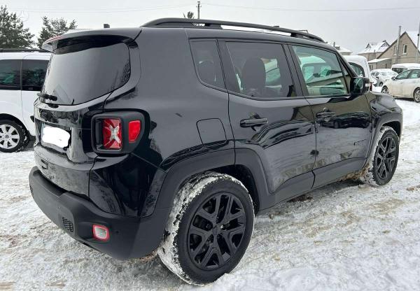 Melns Jeep Renegade 2021 Tauragė, ar dzinēja tilpumu 1.00 L un nobraukumu 45 tūkst. km par 13400 €, foto 2 vietnē AUTOMOTO.COM.LV