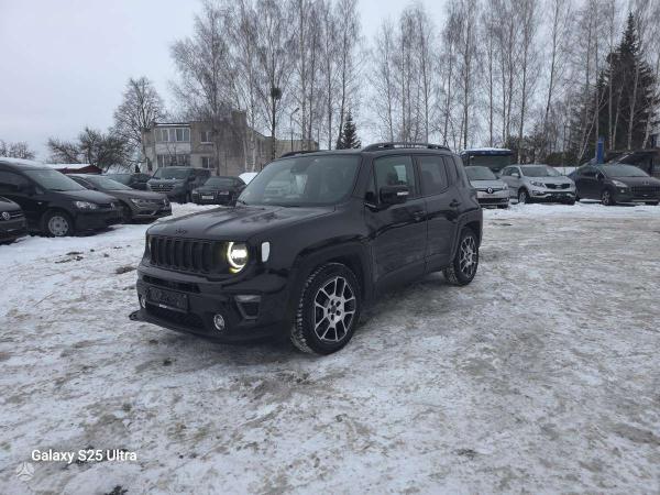 Black Jeep Renegade 2021 in Ukmerge, with an engine capacity of 1.60 L and mileage of 180 thousand km for 10850 €, photo 9 on AUTOMOTO.COM.LV