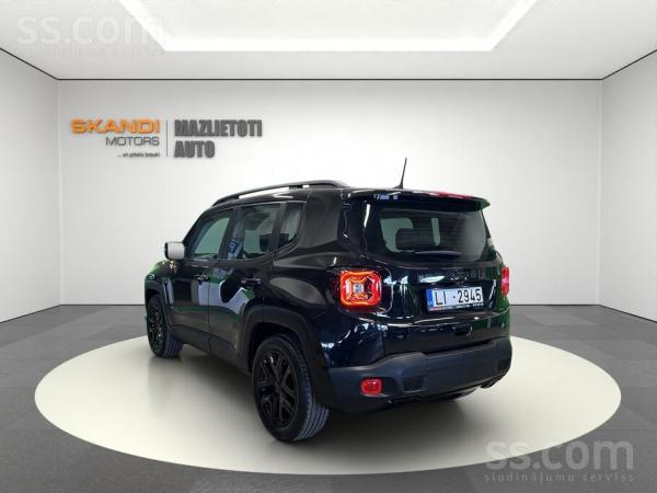 Melns Jeep Renegade 2021 Rīga, ar dzinēja tilpumu 1.30 L un nobraukumu 58 tūkst. km par 15490 €, foto 4 vietnē AUTOMOTO.COM.LV