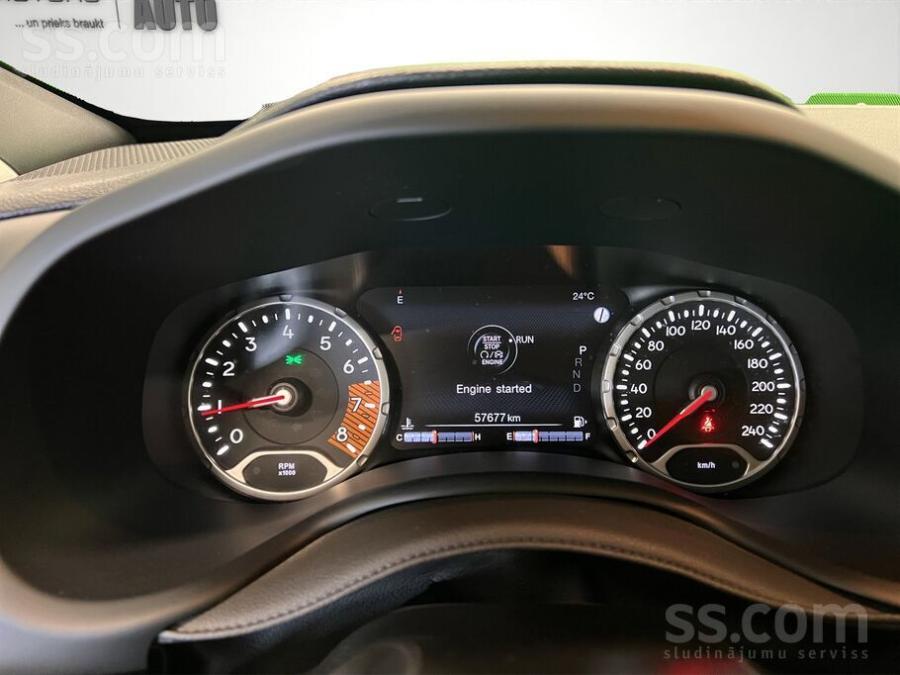Черный Джип Ренегат 2021 в Рига, объемом двигателя 1.30 л и пробегом 58 тыс. км за 15490 €, фото 12 на AUTOMOTO.COM.LV