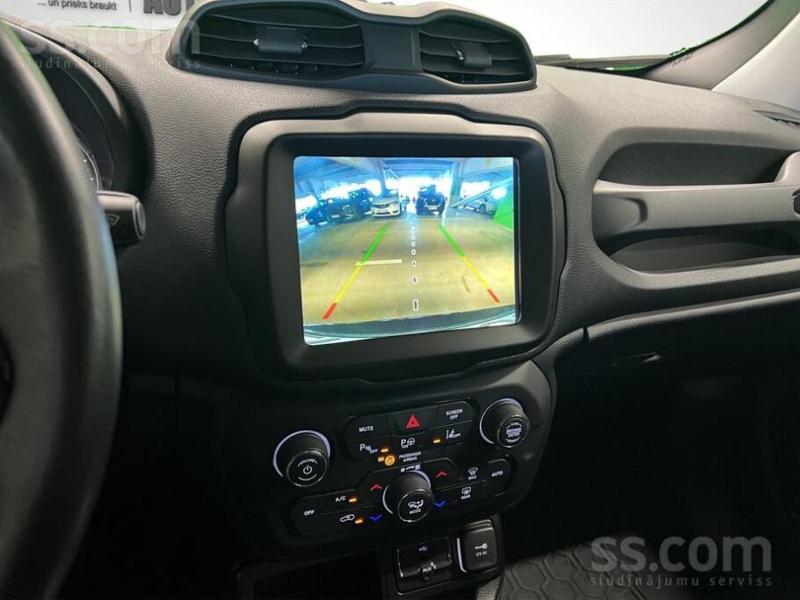 Черный Джип Ренегат 2021 в Рига, объемом двигателя 1.30 л и пробегом 58 тыс. км за 15490 €, фото 16 на AUTOMOTO.COM.LV