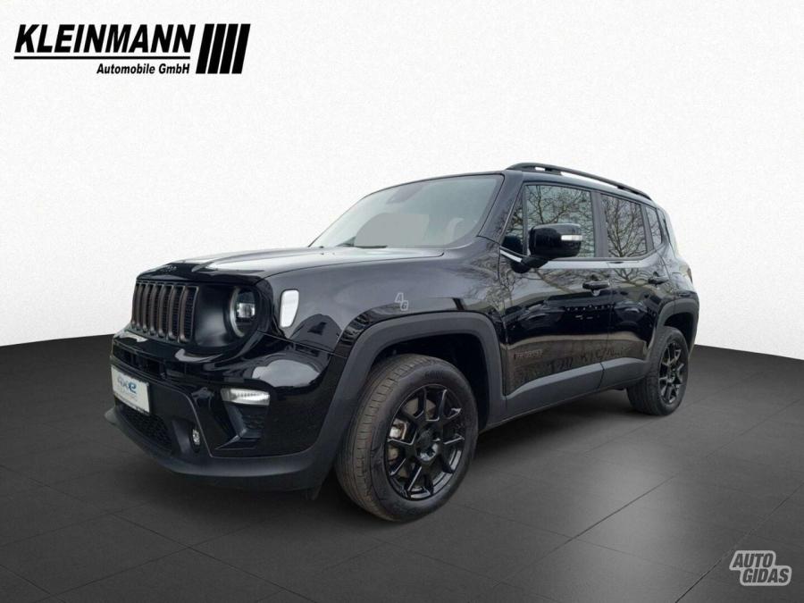 Black Jeep Renegade 2022 in Kaunas, with an engine capacity of 1.30 L and mileage of 33 thousand km for 27972 €, photo 1 on AUTOMOTO.COM.LV
