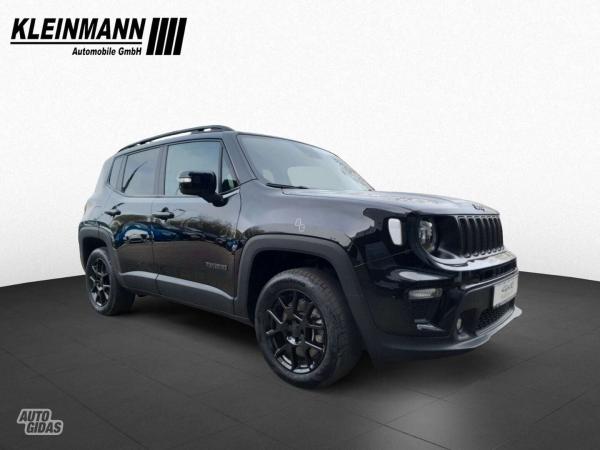 Black Jeep Renegade 2022 in Kaunas, with an engine capacity of 1.30 L and mileage of 33 thousand km for 27972 €, photo 2 on AUTOMOTO.COM.LV