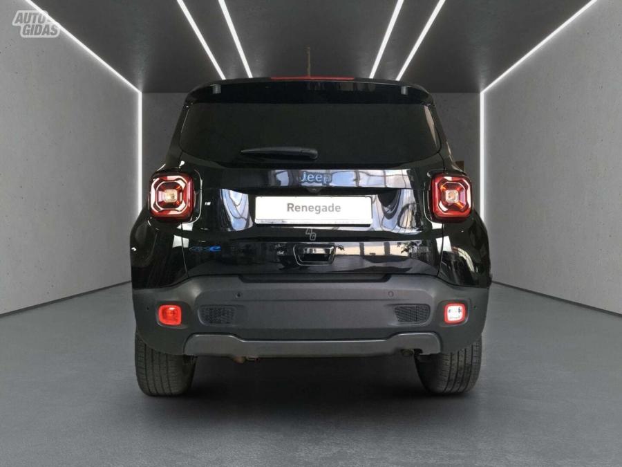 Black Jeep Renegade 2022 in Kaunas, with an engine capacity of 1.30 L and mileage of 21 thousand km for 26507 €, photo 5 on AUTOMOTO.COM.LV