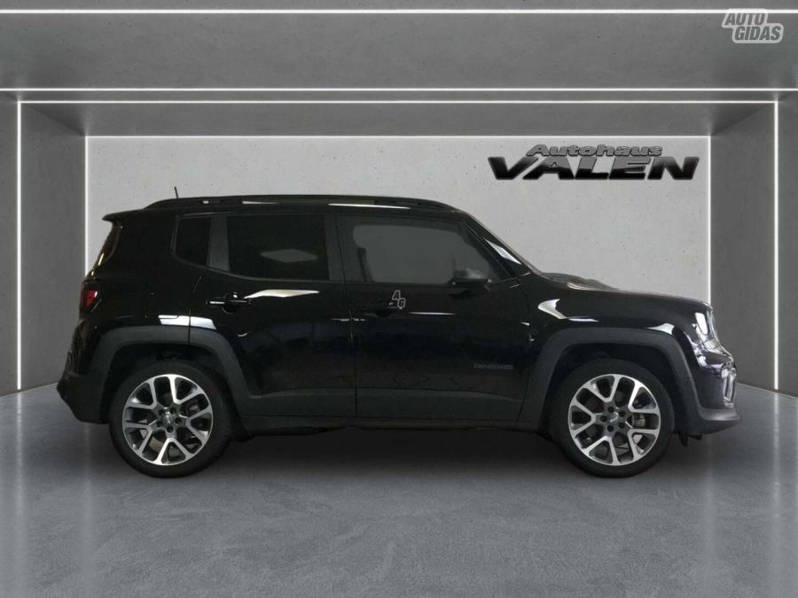 Black Jeep Renegade 2022 in Kaunas, with an engine capacity of 1.30 L and mileage of 21 thousand km for 26507 €, photo 7 on AUTOMOTO.COM.LV