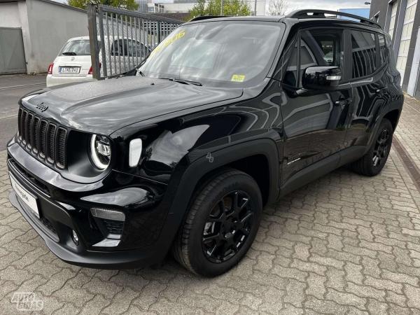 Melns Jeep Renegade 2022 Kauņa, ar dzinēja tilpumu 1.30 L un nobraukumu 24 tūkst. km par 22398 €, foto 1 vietnē AUTOMOTO.COM.LV