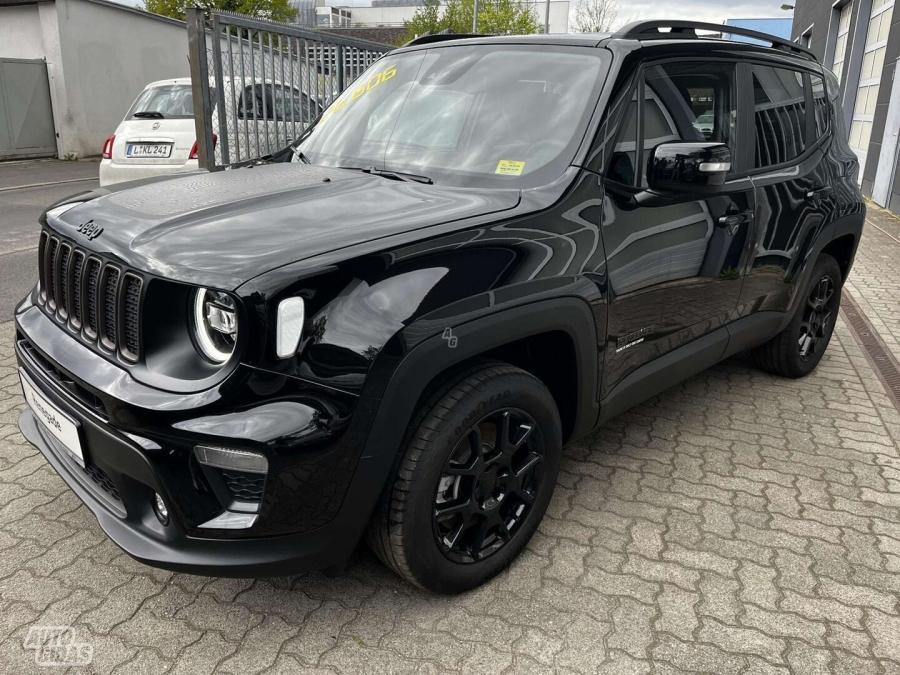 Melns Jeep Renegade 2022 Kauņa, ar dzinēja tilpumu 1.30 L un nobraukumu 24 tūkst. km par 22398 €, foto 1 vietnē AUTOMOTO.COM.LV