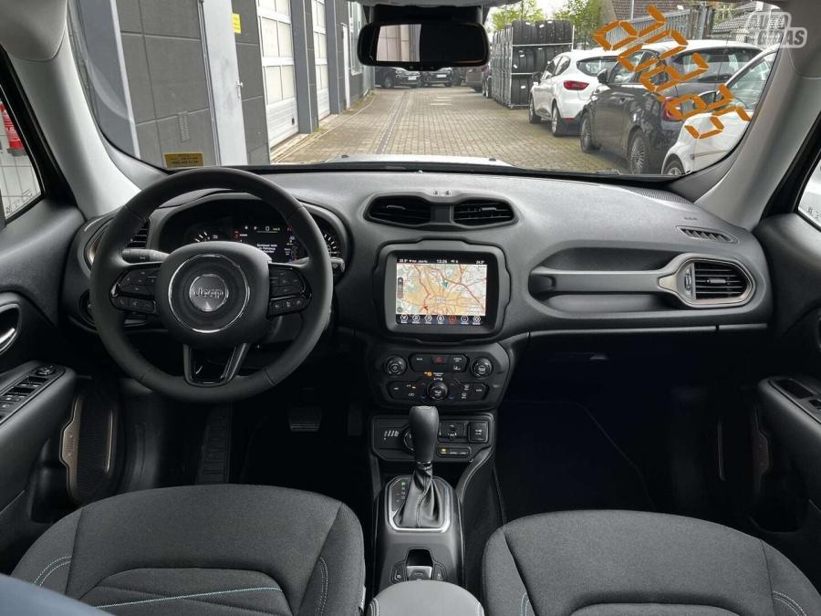 Melns Jeep Renegade 2022 Kauņa, ar dzinēja tilpumu 1.30 L un nobraukumu 24 tūkst. km par 22398 €, foto 8 vietnē AUTOMOTO.COM.LV