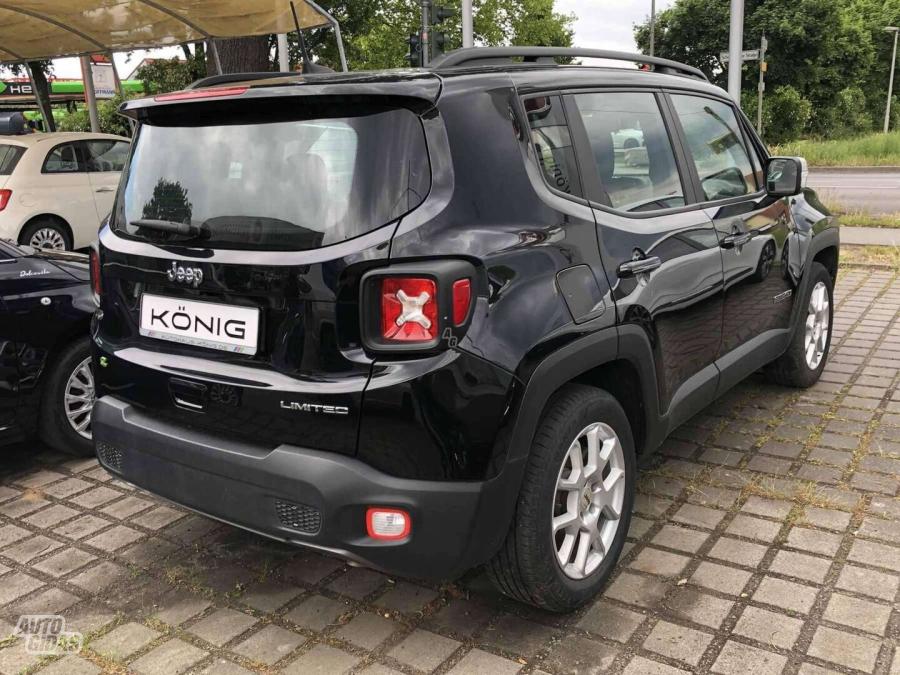 Black Jeep Renegade 2023 in Kaunas, with an engine capacity of 1.50 L and mileage of 39 thousand km for 24459 €, photo 3 on AUTOMOTO.COM.LV