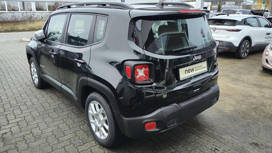 Black Jeep Renegade 2023 in Kaunas, with an engine capacity of 1.50 L and mileage of 29 thousand km for 22399 €, photo 4 on AUTOMOTO.COM.LV
